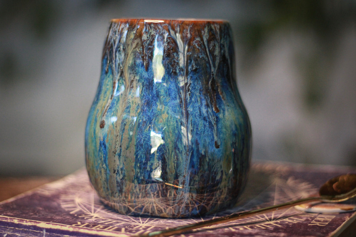 11-F EXPERIMENT Gourd Mug, 19 oz. – Sublime Pottery